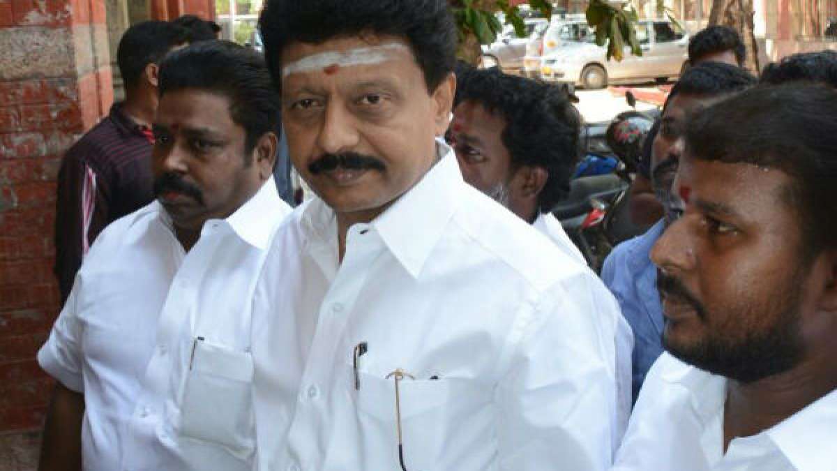 திவாகரனுக்கு சசிகலா சார்பில் நோட்டீஸ்- பெயர், படம் பயன்படுத்த எதிர்ப்பு ...