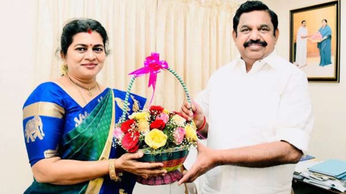 சசிகலாவுக்கு ஷாக் கொடுத்த கிருஷ்ணா ராதா! அமமுகவை கை கழுவி எடப்பாடி ...