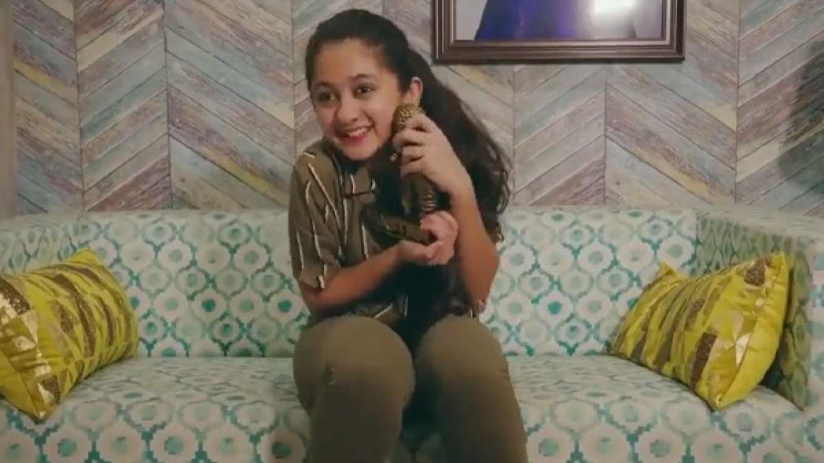 அவரை பார்த்து பார்த்து கதறி அழும் விஜே அர்ச்சனா மகள் ஸாரா.. ஏன் என்னாச்சு? யார் அனுப்பியது? | VJ ...