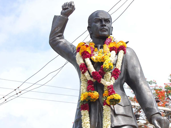 இன்று வாஞ்சிநாதன் நினைவுநாள்: மாணவ, மாணவியர் வீர அஞ்சலி | Vanchinathan ...