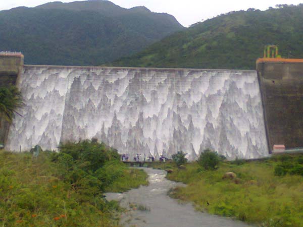 9 ஆண்டுக்குப் பின் நிரம்பி வழிகிறது அடவிநைனார் அணை! | Adavinainar dam ...
