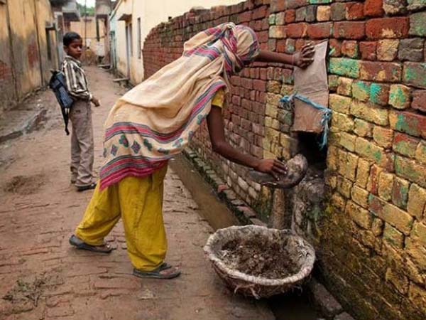 கீதை - யாருக்குப் புனித நூல்? | Bhagavad Gita as national scripture ...