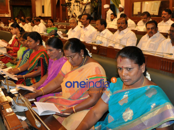 ஸ்ரீரங்கம் எம்.எல்.ஏ. வளர்மதி பதவியேற்றார் | Valarmathi takes oath as ...