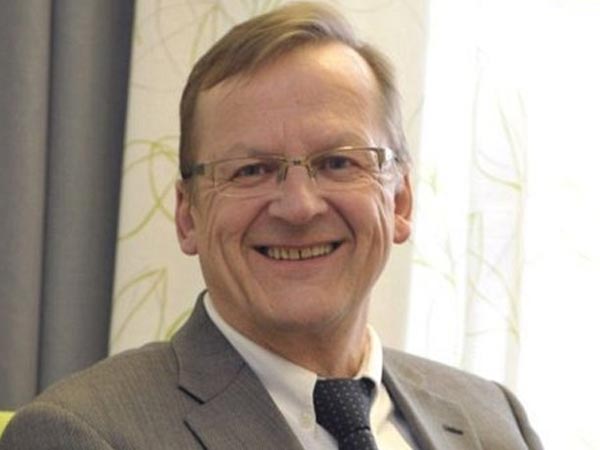 எஸ்.எம்.எஸ்ஸை உருவாக்கிய மட்டி மக்கொனென் மரணம் | Father of SMS, Matti ...