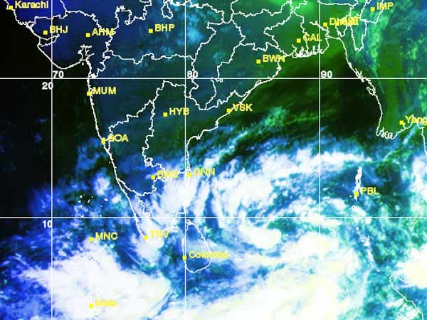 அரபிக் கடலில் உருவானது 'மேக்' புயல்; தமிழகத்துக்கு பாதிப்பு இல்லையாம் ...