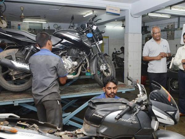 4 மாவட்டங்களில் 157 இடங்களில் வாகன பழுது நீக்கும் முகாம்கள் - முழு ...