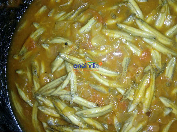 அயிரை மீன் ஒரு கிலோ ஜஸ்ட் 1500 ரூபாய்தான்!.. அதற்கும் கடும் போட்டிதான் ...