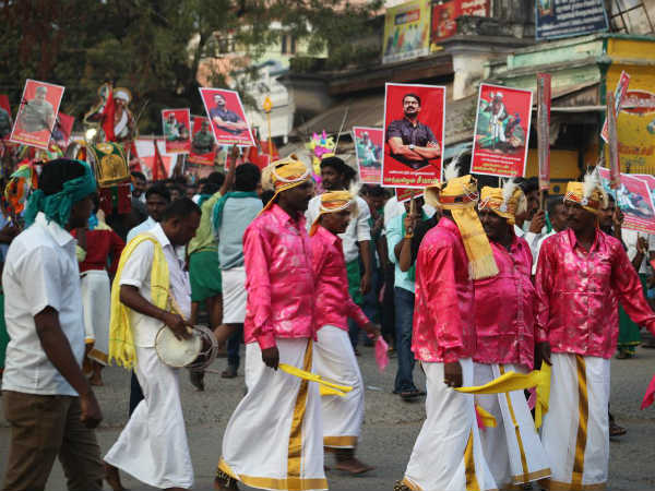 முருகனுக்கு அரோகரா.. தலைவர் என்றால் பிரபாகரா... சீமானின் திருமுருகப் ...