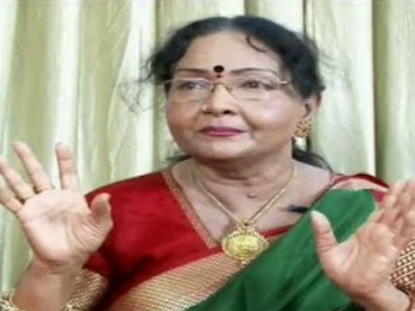 பழம் பெரும் நடிகை ராஜஸ்ரீயிடம் ரூ. 15 லட்சம் தங்க- வைர நகைகள் நூதன ...