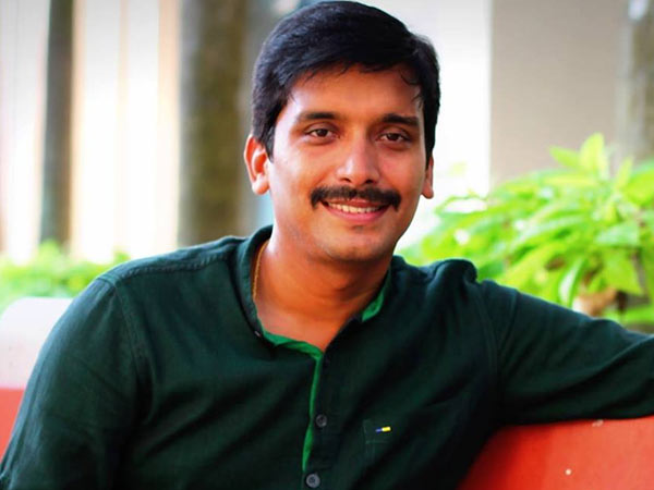 சிங்கிள் டீ சாப்பிட்டு, இரவு பகல் பாராமல் பணியாற்றிய போலீசார் ...