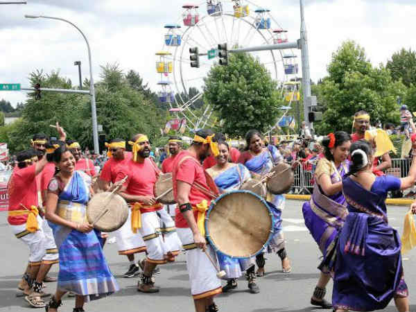 அமெரிக்க கோடை விழாவில் அசத்திய தமிழர் பறையிசையும் ஒயிலாட்டமும்! | Parai ...