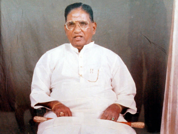 ஆட்சியில் தலையிட்ட ஆளுநர் சென்னா ரெட்டியை ஜெயலலிதா எப்படி எதிர்த்தார் ...