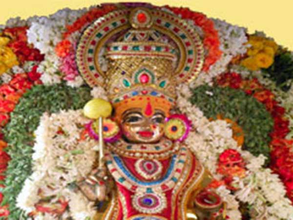 டெங்கு காய்ச்சலா கவலை வேண்டாம் வேப்பிலைக்காரி சமயபுரத்தாள்