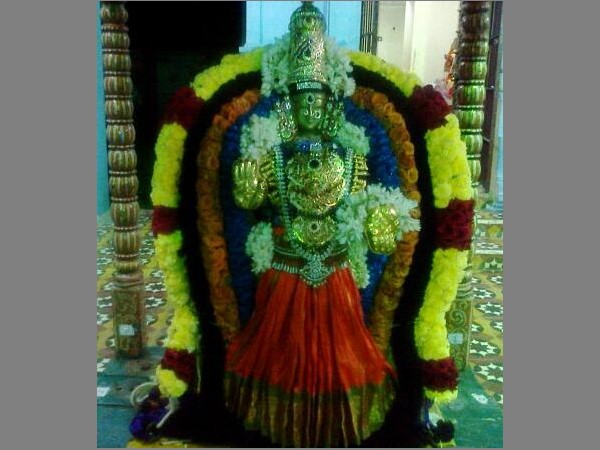 சியாமளா நவராத்திரி: தேர்வில் வெற்றி பெற ஸ்ரீ ராஜ மாதங்கியை வணங்குவோம் ...