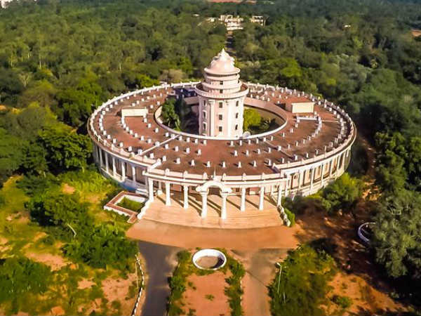 தமிழ் பல்கலைகழகத்தில் இன்று எம்ஜிஆர் சிலை திறப்பு.. ஆளுநர் பங்கேற்பு ...