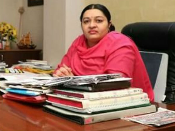 தீபா ஏன் திடீர்னு இப்படிப் பேசறாங்க, யோசிக்கிறாங்க... ஒன்னும் புரியலையே ...