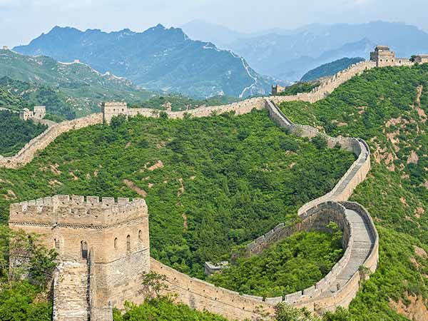 உடைந்து நொறுங்க காத்திருக்கும் உலக அதிசய பெருஞ்சுவர்.. காப்பாற்ற ...