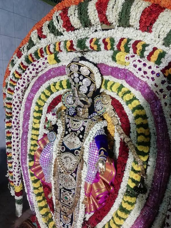 புன்னைநல்லூர் மாரியம்மன் கோவிலில் ஆவணி திருவிழா கொடியேற்றத்துடன் ...