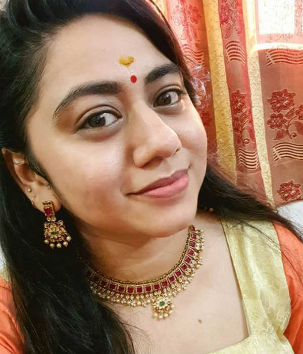 ஸ்வேதா முகத்துல எம்புட்டு சந்தோஷம் பாருங்க.. எல்லாத்துக்கும் காரணம் ...