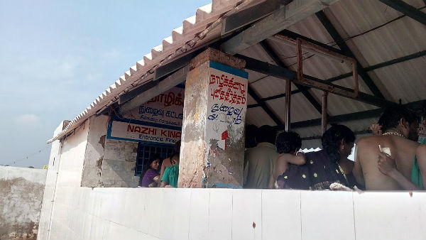 திருச்செந்தூர் கடலுக்கு அருகில் நாழிக்கிணறு தீர்த்தம் - இத்தனை ...