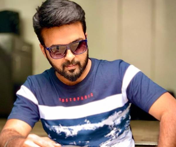 தனக்கு கிடைக்காத பாக்கியம்... தன் மகளுக்கு கொடுத்து உருகும் வெங்கட் | A ...