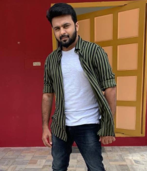 சீரியலில் இருந்து திடீரென விலகிய வெங்கட் "நான் வெளியேறுவது ஒரு ...