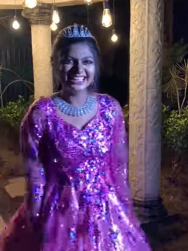 ஜிகு ஜிகு உடையில் இசைவாணி நாட்டிய ராணி ஆக மாறிய தருணம்... மிரண்டு போன ...