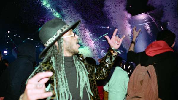 இடைவிடாமல் என்ஜாய்.. சவுதி அரேபியாவா இது?.. பார்க்க அமெரிக்கா மாதிரி ...