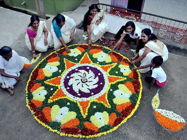 ஓணம் பண்டிகை..ஹஸ்தம் தொடங்கி திருவோணம் வரை கோலாகலம்..மகாபலி மன்னனை ...