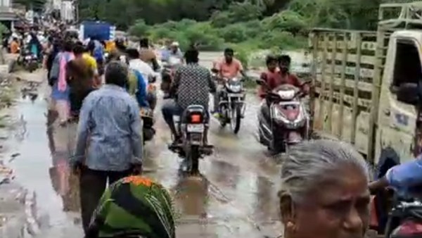 கரை புரண்டோடும் பாலாறு! தண்ணீரால் கண்ணீர் வடிக்கும் ஆம்பூர் மக்கள் ...