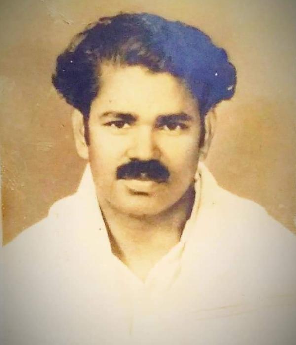 “பவர்” காட்ட ரெடியான ஓபிஎஸ்! மூக்கையா தேவர் நினைவுநாள்.. “12 பேர் ...