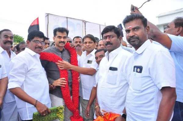 நல்ல மனிதர்களை ஆட்சியாளராக தேர்வு செய்யுங்க! கட்சி பாகுபாடு வேண்டாம் ...