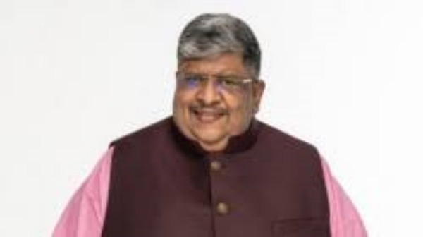 அவரின் டிப்ஸ்தான் மாஸ்.. பொருளாதார "கிங்".. ஆனந்த் சீனிவாசன் யார் ...