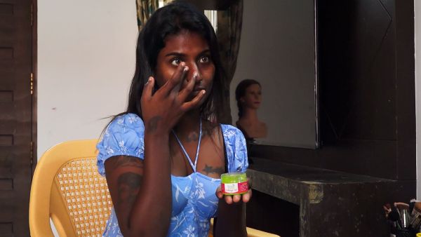 ச்சீ..கருப்புனு ஒதுக்குனாங்க! மாடலிங்கில் கலக்கும் ‘மாடல் தமிழச்சி ...