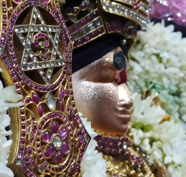 துள்ளி வந்த வேல்..கையில் வாங்கிய சிக்கல் சிங்கார வேலர்..ஆறாக பெருகிய ...