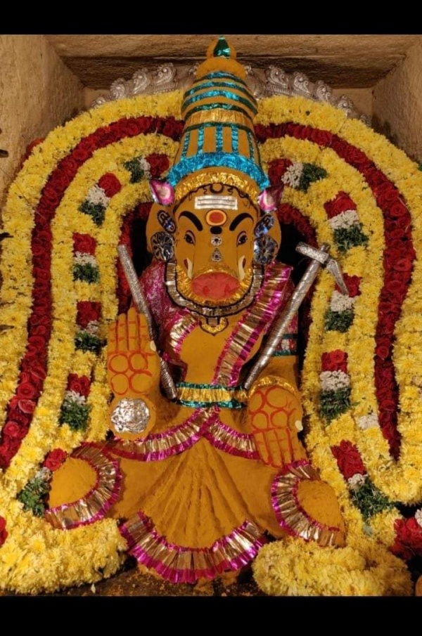 பொன்னியின் செல்வன் வழிபட்ட வாராகி அம்மன்..எளிமையாக வணங்கினாலே வரங்களை ...