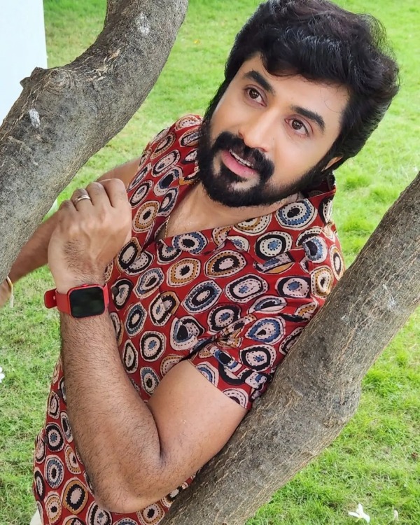 எதிர்நீச்சல் கதிர் யார் தெரியுமா?.. சினிமாவில் டாப் கதாநாயகிக்கு ஜோடி ...