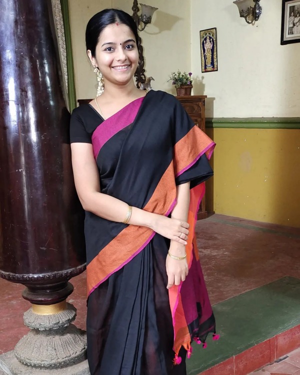 எதிர்நீச்சல் நந்தினி வாழ்க்கையின் மறுபக்கம் இத்தனை சோகங்கள் ஆனதா? பலருக்கும் தெரியாத ரகசியங்கள் ...