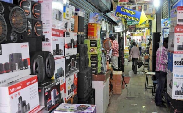 தொழில் உரிமம் இல்லை.. ரிச்சி தெருவில் 4,000 கடைகளுக்கு "சீல்".. அதிரடி ...