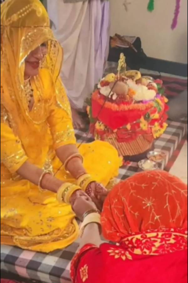 300 உறவுக்காரர்கள் சூழ.. தாய் ஆசியோடு.. சாட்சாத் விஷ்ணு பகவானை திருமணம் ...