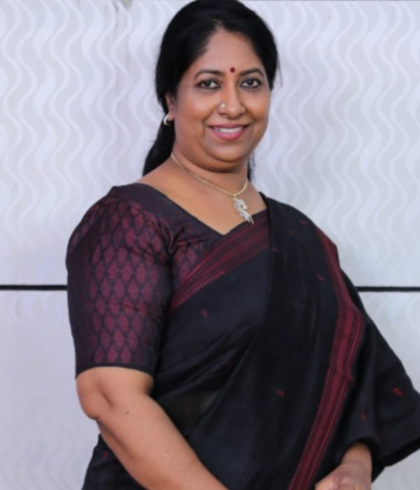 என்னாது வானத்தை போல சீரியல் நடிகை டான்ஸரா.. ஈசன் படத்தில் வந்தனமா ...