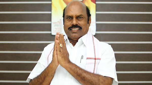 முதல்வரிடம் ஸ்கோர் செய்த ஜூனியர் அமைச்சர்! தட்டிக்கொடுத்து மேடையில் ...