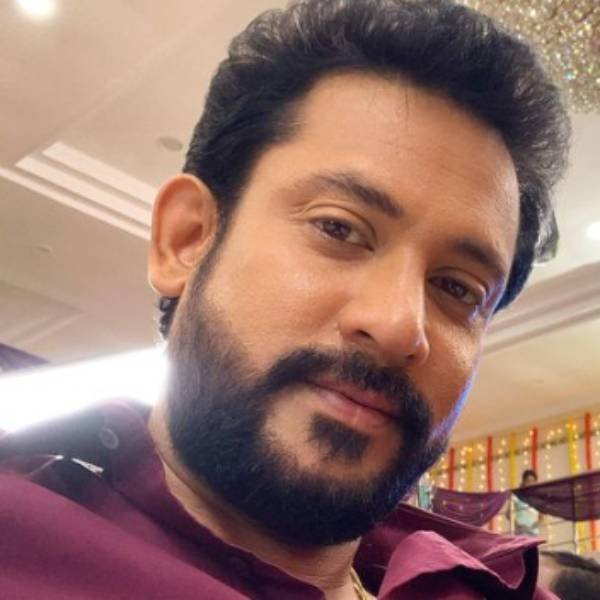 ஆஹா தென்றல் சீரியல் நடிகரின் மகனா இவர்? தோளுக்கு மேல் வளர்ந்துவிட்டாரே ...