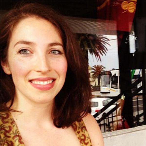 அய்யய்யே.. அத்தனை பேர் கூடியிருக்க.. அந்த பெண்ணிடம்.. மலைத்து பார்த்த ...