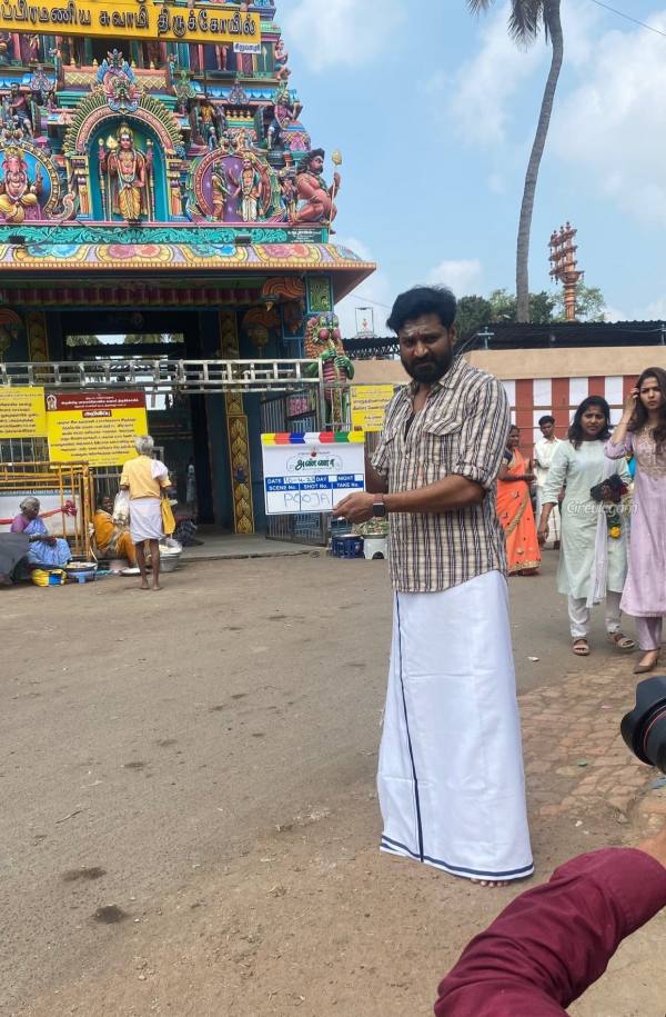 மீண்டும் சீரியலுக்கு வரும் நித்யா ராம்.. கலக்கலாக தொடங்கிய பூஜை.. முதல் ...