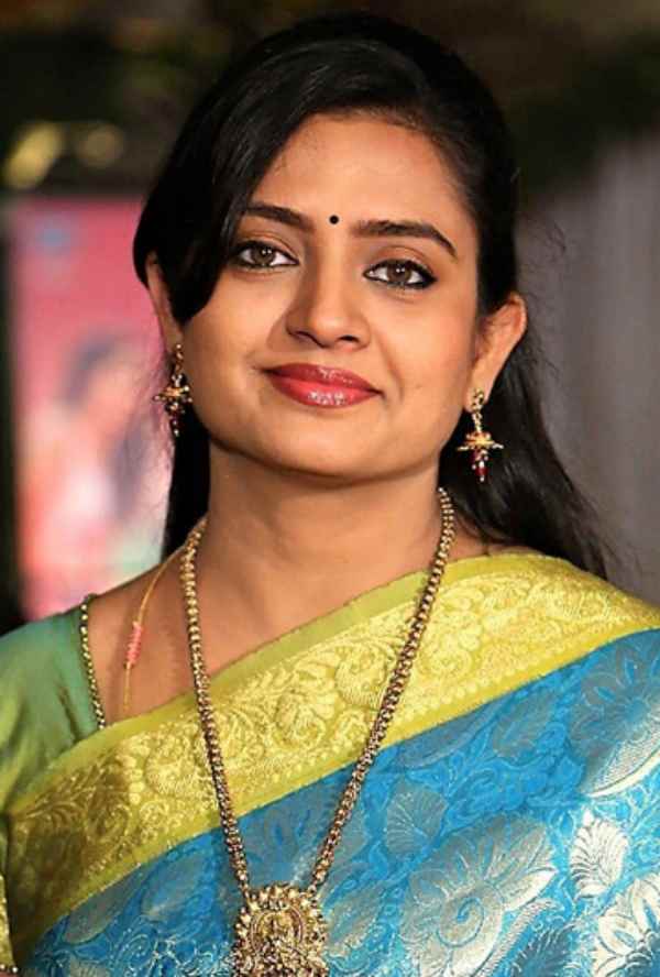 ஒரே படத்தில் விஜய் அஜித்துடன் ஜோடி போட்ட ஒரே நடிகை.. இந்திரஜாவின் கணவர் ...