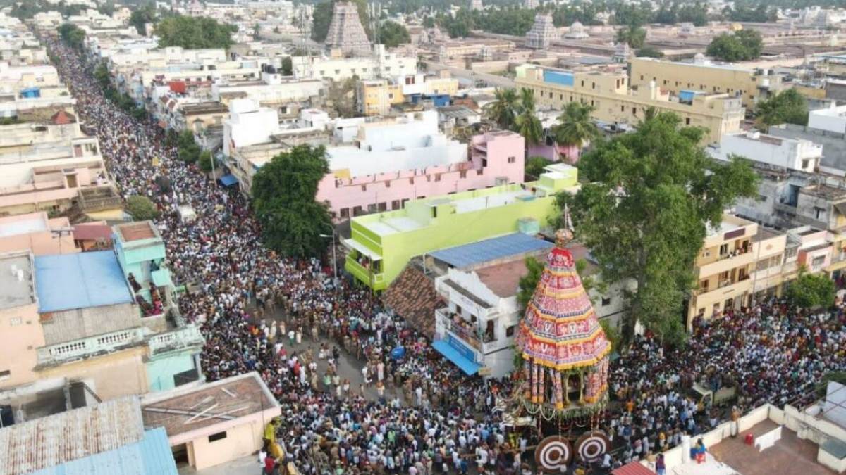 ஸ்ரீரங்கம் ரங்கநாதர் கோவில் சித்திரை ரேவதி தேரோட்டம்..விண்ணை எட்டிய ...