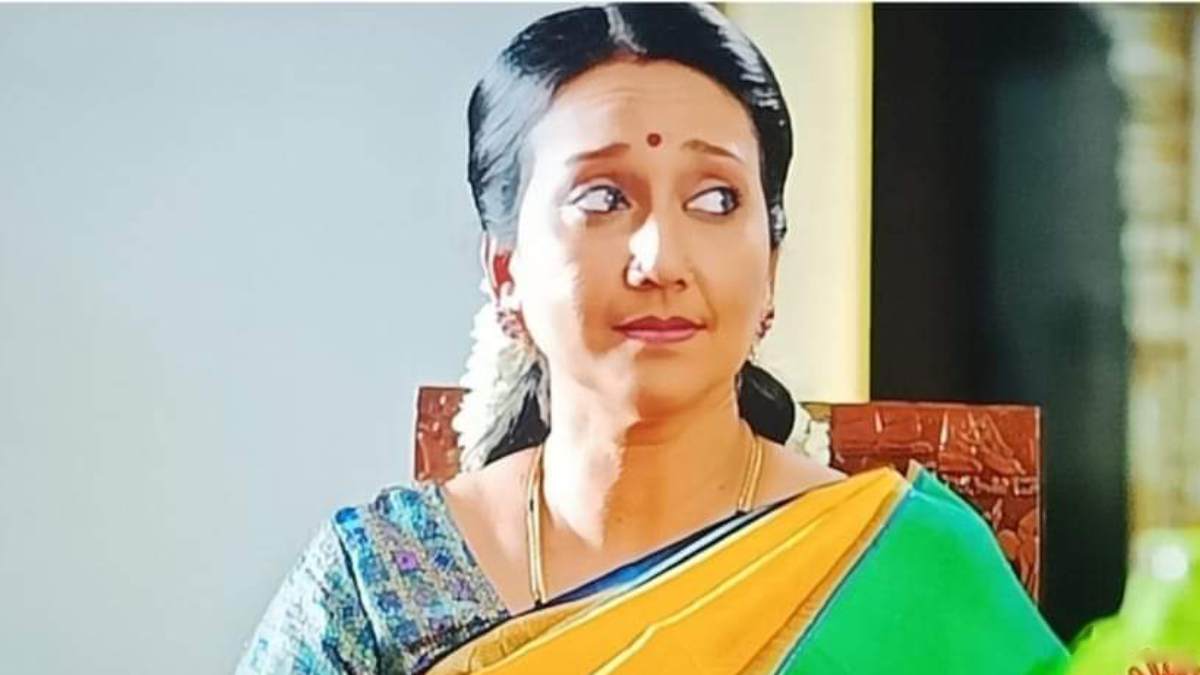 எதிர்நீச்சல் சாருபாலா யார் தெரியுமா?இவருக்குள் இத்தனை திறமைகளா?ஒரே படத்தால் கிடைத்த சீரியல் ...