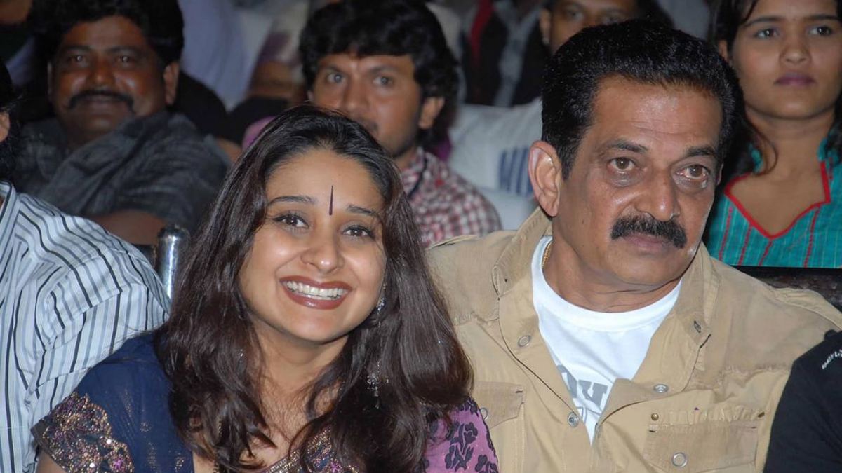 ராஜராஜேஸ்வரி சீரியல் நடிகை ஞாபகம் இருக்குதா? இவருடைய கணவர் இந்த வில்லன் ...