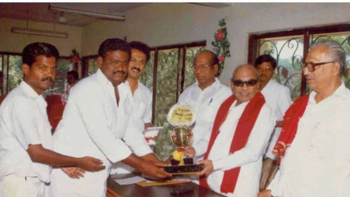 அந்த நாள் ஞாபகம் வந்ததே நண்பனே! நாசர் விஷயத்தில் கனத்த இதயத்துடன் முதல்வர் எடுத்த முடிவு! | A ...